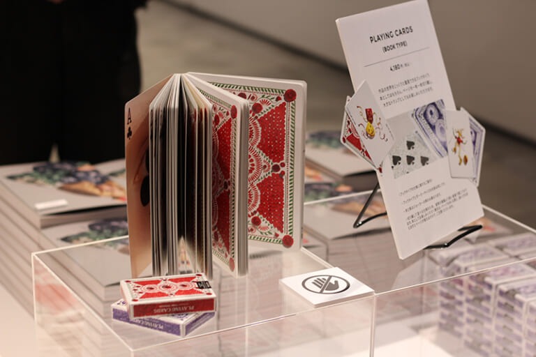 吉田ユニが作る54枚のトランプ【グラングリーン大阪「VS.」】 - Sfumart